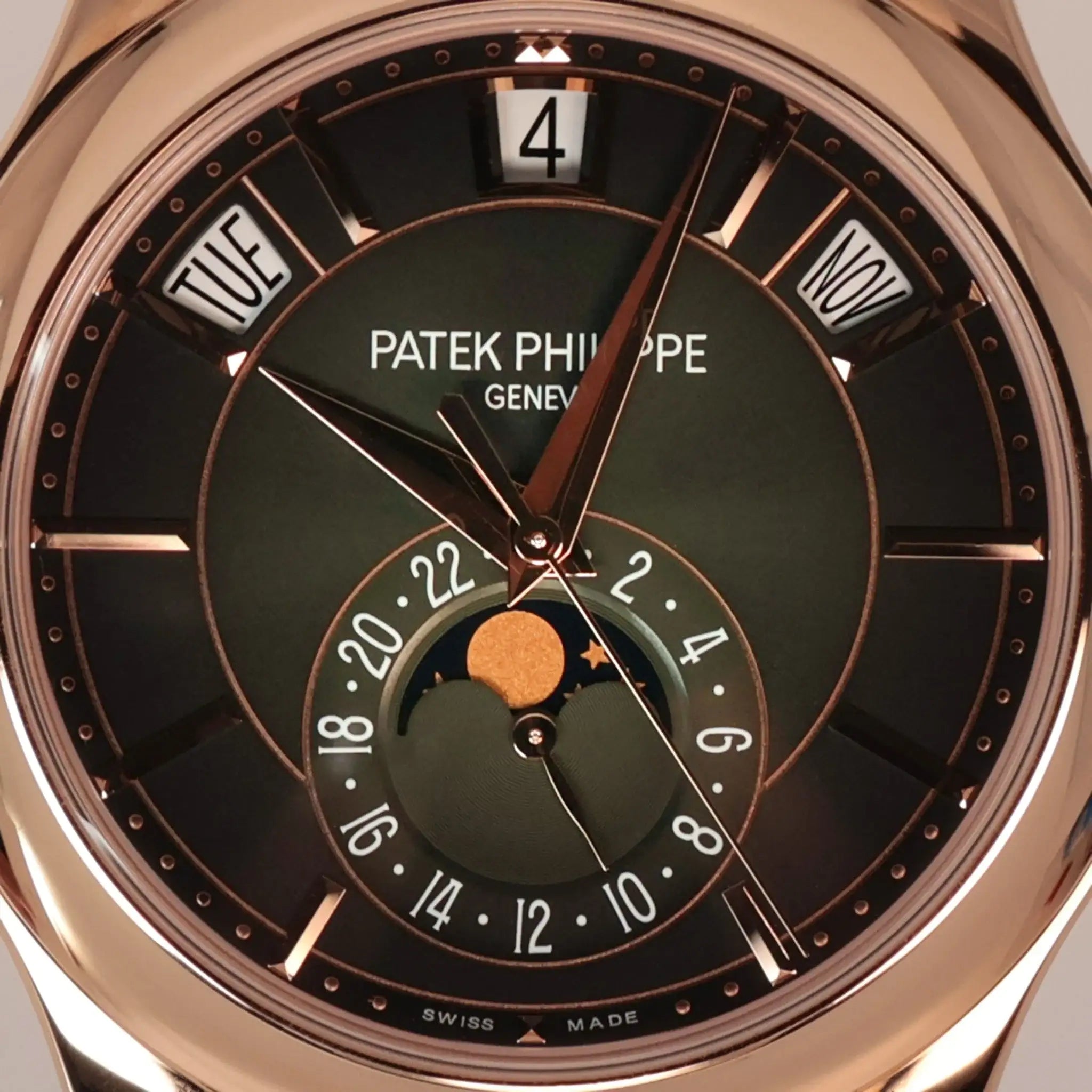 2025 Patek Philippe Annual Calendar Moonphase 5205R-011 40mm — Green ...
