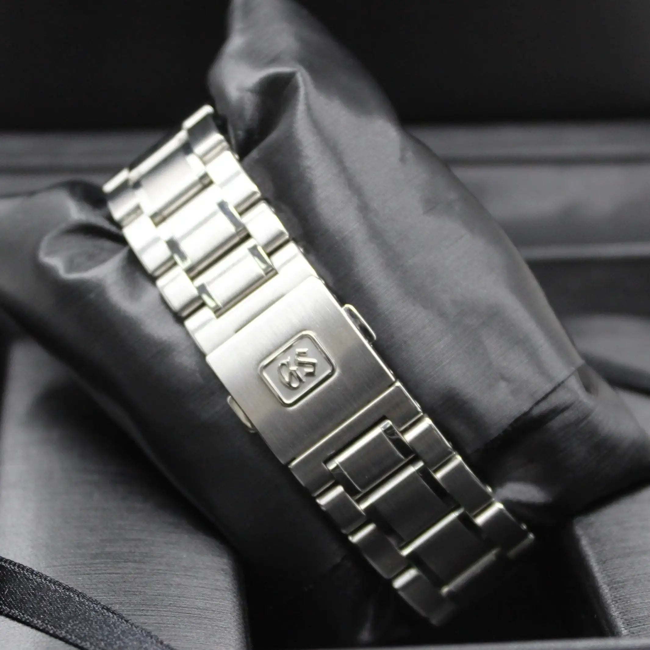 2021 GRAND SEIKO SPRING DRIVE BLACK DIAL SBGA401